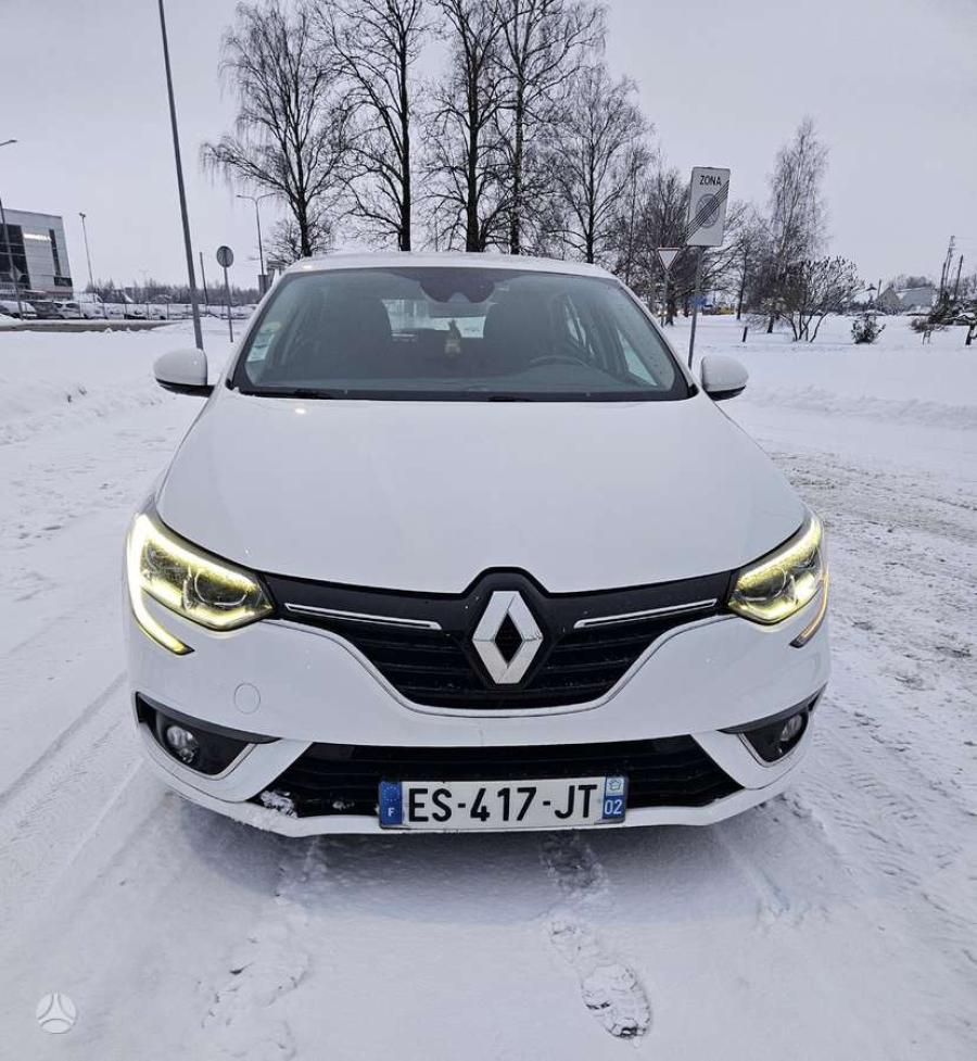 White Renault Megane 2017 in Taurage, with an engine capacity of 1.46 L and mileage of 220 thousand km for 5350 €, photo 5 on AUTOMOTO.COM.LV
