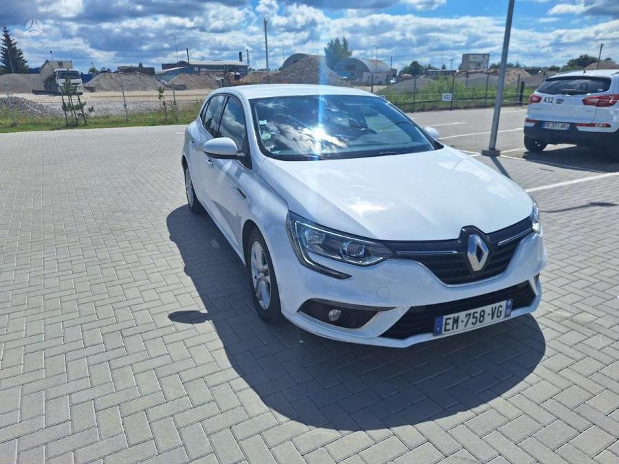 Balts Renault Megane 2017 Tauragė, ar dzinēja tilpumu 1.46 L un nobraukumu 240 tūkst. km par 4500 €, foto 5 vietnē AUTOMOTO.COM.LV