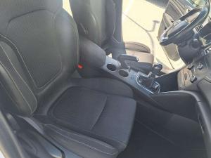 Balts Renault Megane 2017 Tauragė, ar dzinēja tilpumu 1.46 L un nobraukumu 240 tūkst. km par 4500 €, foto 23 vietnē AUTOMOTO.COM.LV
