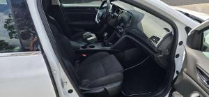 White Renault Megane 2017 in Taurage, with an engine capacity of 1.46 L and mileage of 243 thousand km for 4950 €, photo 11 on AUTOMOTO.COM.LV