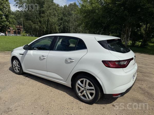 Balts Renault Megane 2017 Rīga, ar dzinēja tilpumu 1.50 L un nobraukumu 207 tūkst. km par 6750 €, foto 2 vietnē AUTOMOTO.COM.LV