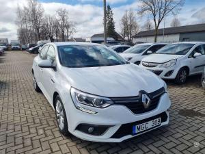 White Renault Megane 2017 in Taurage, with an engine capacity of 1.46 L and mileage of 236 thousand km for 3500 €, photo 3 on AUTOMOTO.COM.LV