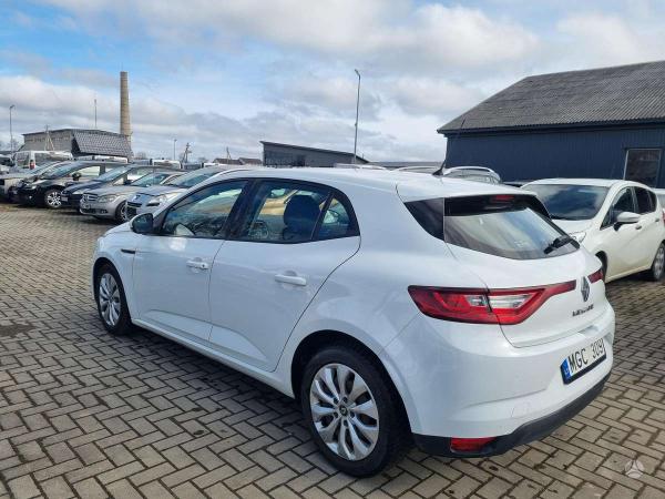 Balts Renault Megane 2017 Tauragė, ar dzinēja tilpumu 1.46 L un nobraukumu 236 tūkst. km par 3500 €, foto 6 vietnē AUTOMOTO.COM.LV