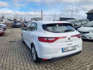 White Renault Megane 2017 in Taurage, with an engine capacity of 1.46 L and mileage of 236 thousand km for 3500 €, photo 8 on AUTOMOTO.COM.LV