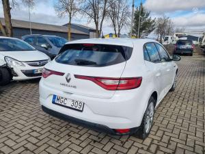 White Renault Megane 2017 in Taurage, with an engine capacity of 1.46 L and mileage of 236 thousand km for 3500 €, photo 10 on AUTOMOTO.COM.LV