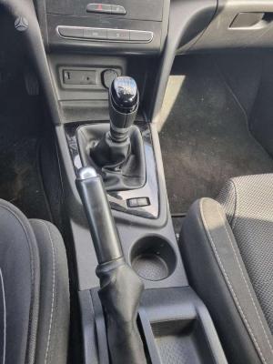 White Renault Megane 2017 in Taurage, with an engine capacity of 1.46 L and mileage of 236 thousand km for 3500 €, photo 14 on AUTOMOTO.COM.LV