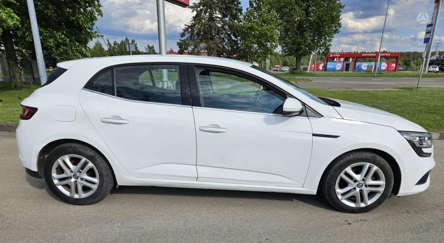 Balts Renault Megane 2017 Tauragė, ar dzinēja tilpumu 1.46 L un nobraukumu 225 tūkst. km par 4750 €, foto 5 vietnē AUTOMOTO.COM.LV