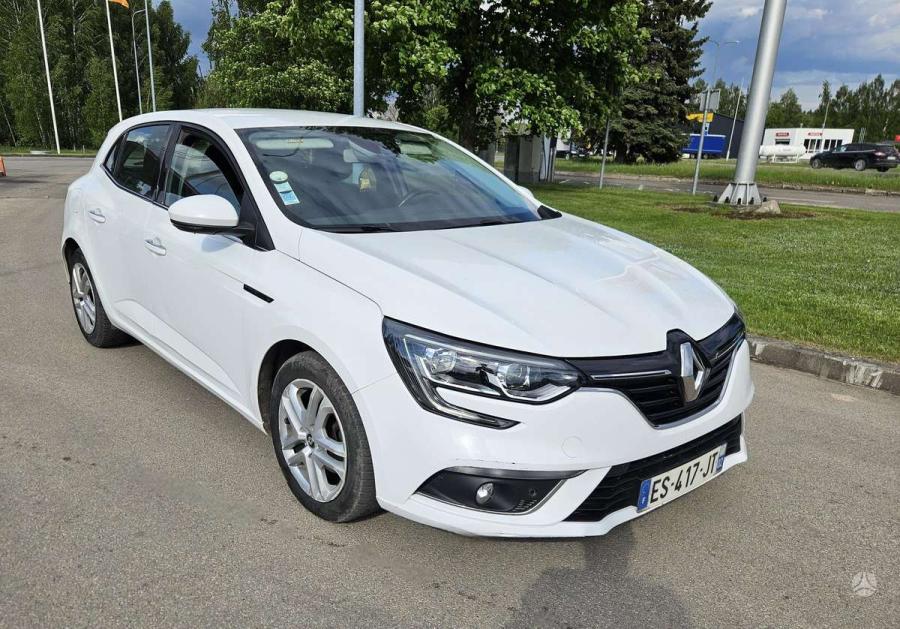 Balts Renault Megane 2017 Tauragė, ar dzinēja tilpumu 1.46 L un nobraukumu 225 tūkst. km par 4750 €, foto 7 vietnē AUTOMOTO.COM.LV