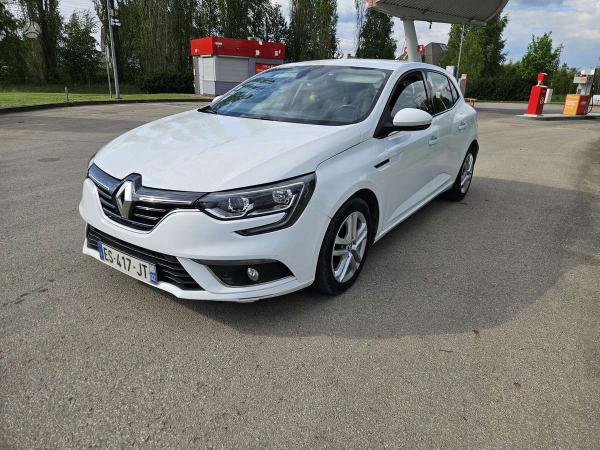 Balts Renault Megane 2017 Tauragė, ar dzinēja tilpumu 1.46 L un nobraukumu 225 tūkst. km par 4750 €, foto 9 vietnē AUTOMOTO.COM.LV