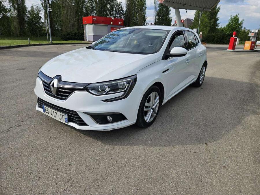 Balts Renault Megane 2017 Tauragė, ar dzinēja tilpumu 1.46 L un nobraukumu 225 tūkst. km par 4750 €, foto 9 vietnē AUTOMOTO.COM.LV