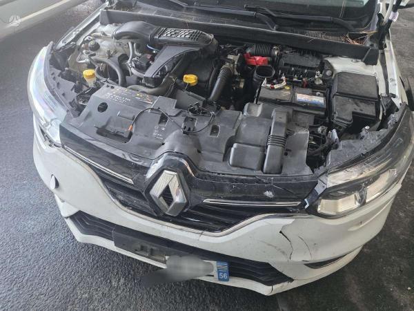 White Renault Megane 2018 in Taurage, with an engine capacity of 1.46 L and mileage of 140 thousand km for 3900 €, photo 3 on AUTOMOTO.COM.LV