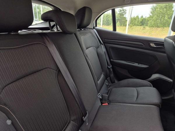 Balts Renault Megane 2018 Tauragė, ar dzinēja tilpumu 1.46 L un nobraukumu 190 tūkst. km par 6200 €, foto 8 vietnē AUTOMOTO.COM.LV