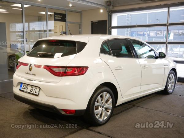 Balts Renault Megane 2018 Tallina, ar dzinēja tilpumu 1.20 L un nobraukumu 182 tūkst. km par 6990 €, foto 4 vietnē AUTOMOTO.COM.LV