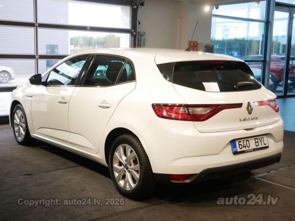 Balts Renault Megane 2018 Tallina, ar dzinēja tilpumu 1.20 L un nobraukumu 182 tūkst. km par 6990 €, foto 5 vietnē AUTOMOTO.COM.LV