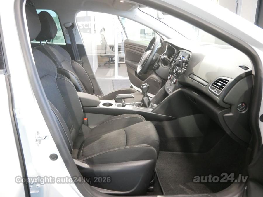 Balts Renault Megane 2018 Tallina, ar dzinēja tilpumu 1.20 L un nobraukumu 182 tūkst. km par 6990 €, foto 9 vietnē AUTOMOTO.COM.LV