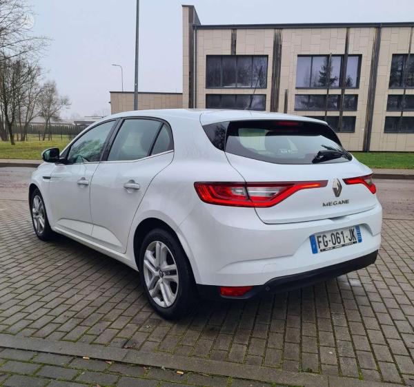 White Renault Megane 2019 in Taurage, with an engine capacity of 1.46 L and mileage of 225 thousand km for 5800 €, photo 6 on AUTOMOTO.COM.LV