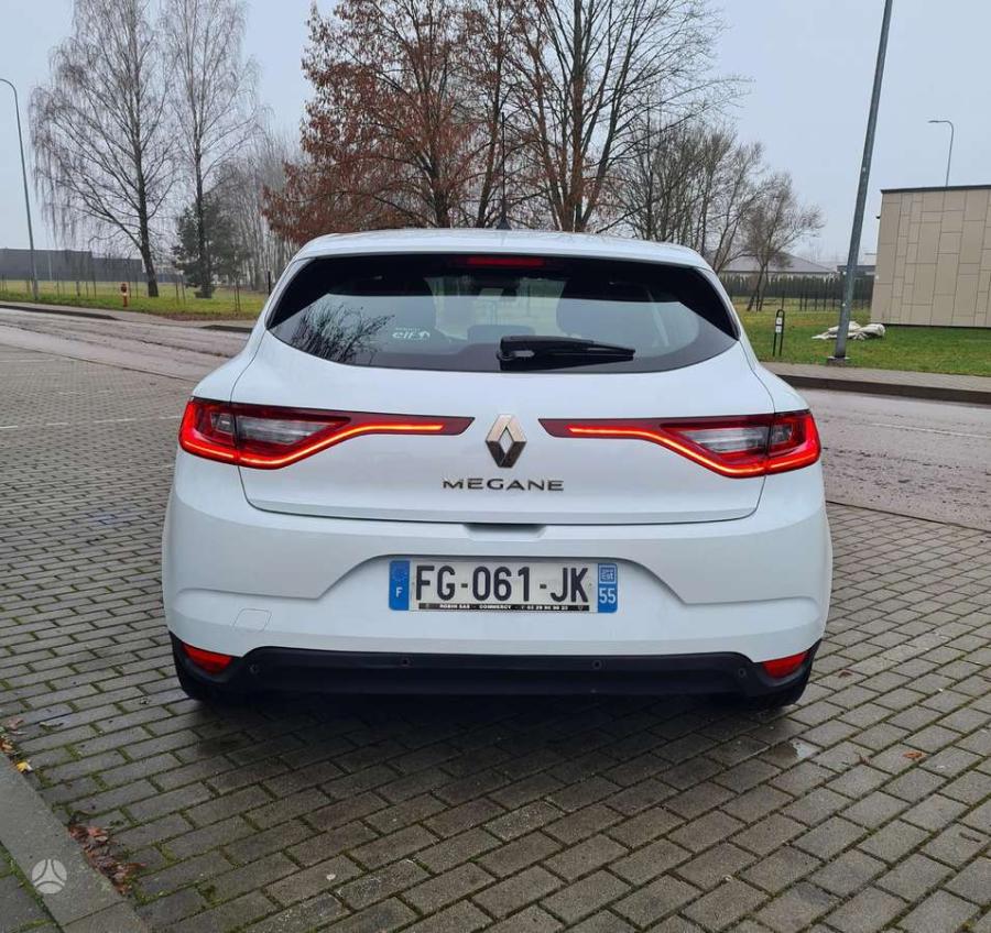 White Renault Megane 2019 in Taurage, with an engine capacity of 1.46 L and mileage of 225 thousand km for 5800 €, photo 8 on AUTOMOTO.COM.LV