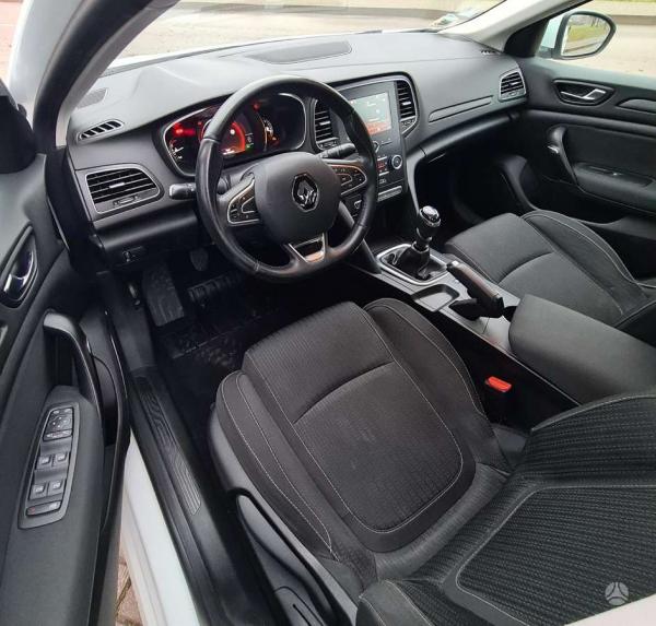 White Renault Megane 2019 in Taurage, with an engine capacity of 1.46 L and mileage of 225 thousand km for 5800 €, photo 9 on AUTOMOTO.COM.LV
