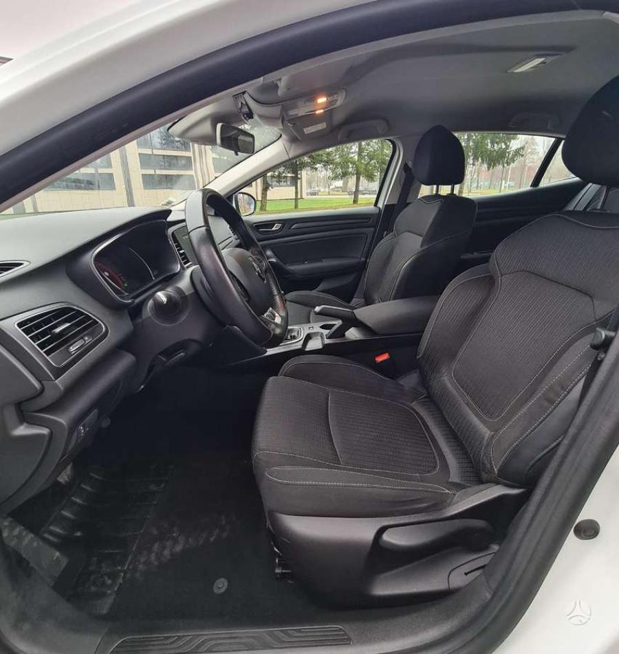 White Renault Megane 2019 in Taurage, with an engine capacity of 1.46 L and mileage of 225 thousand km for 5800 €, photo 10 on AUTOMOTO.COM.LV