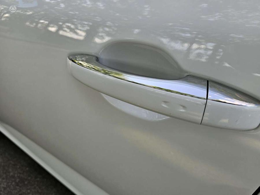 White Renault Megane 2019 in Taurage, with an engine capacity of 1.50 L and mileage of 234 thousand km for 6800 €, photo 15 on AUTOMOTO.COM.LV