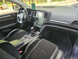 White Renault Megane 2019 in Taurage, with an engine capacity of 1.50 L and mileage of 234 thousand km for 6800 €, photo 19 on AUTOMOTO.COM.LV