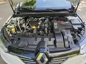 White Renault Megane 2019 in Taurage, with an engine capacity of 1.50 L and mileage of 234 thousand km for 6800 €, photo 26 on AUTOMOTO.COM.LV