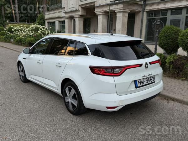 White Renault Megane 2019 in Jurmala, with an engine capacity of 1.50 L and mileage of 264 thousand km for 6250 €, photo 7 on AUTOMOTO.COM.LV