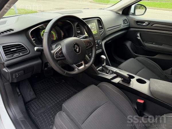 White Renault Megane 2019 in Jurmala, with an engine capacity of 1.50 L and mileage of 264 thousand km for 6250 €, photo 9 on AUTOMOTO.COM.LV