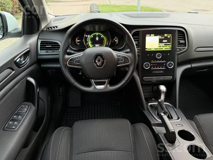 White Renault Megane 2019 in Jurmala, with an engine capacity of 1.50 L and mileage of 264 thousand km for 6250 €, photo 12 on AUTOMOTO.COM.LV