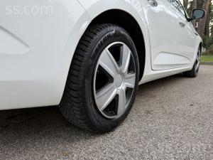 White Renault Megane 2019 in Jurmala, with an engine capacity of 1.50 L and mileage of 264 thousand km for 6250 €, photo 27 on AUTOMOTO.COM.LV