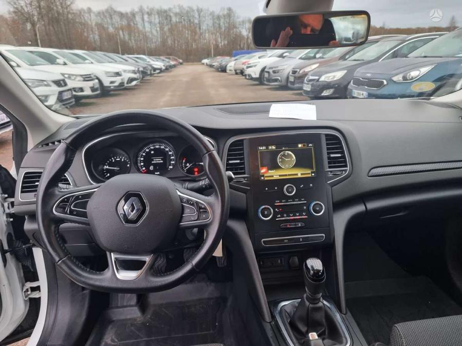White Renault Megane 2020 in Taurage, with an engine capacity of 1.46 L and mileage of 160 thousand km for 6200 €, photo 7 on AUTOMOTO.COM.LV
