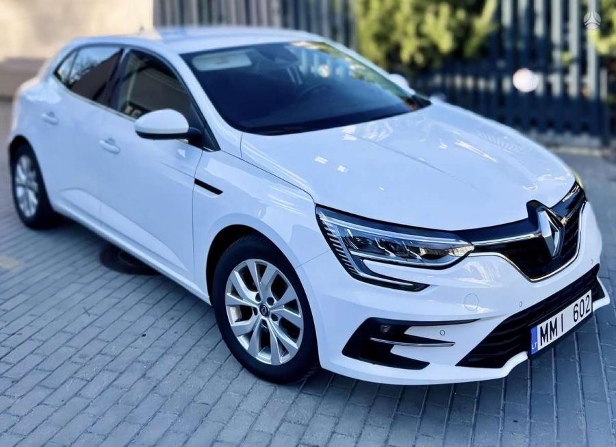 White Renault Megane 2020 in Vilnius, with an engine capacity of 1.46 L and mileage of 13 thousand km for 12999 €, photo 5 on AUTOMOTO.COM.LV