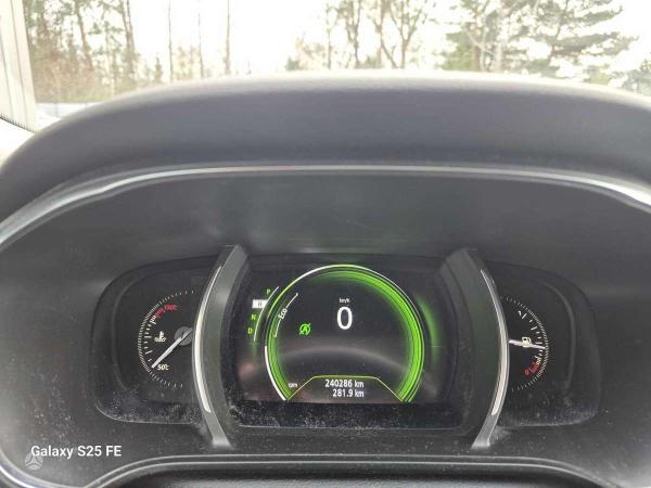White Renault Megane 2020 in Taurage, with an engine capacity of 1.50 L and mileage of 240 thousand km for 6700 €, photo 10 on AUTOMOTO.COM.LV