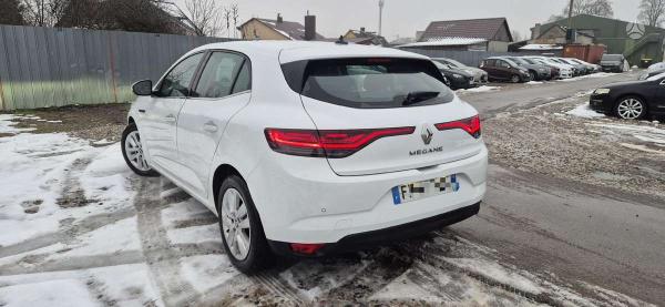 Balts Renault Megane 2021 Tauragė, ar dzinēja tilpumu 1.46 L un nobraukumu 241 tūkst. km par 6800 €, foto 5 vietnē AUTOMOTO.COM.LV