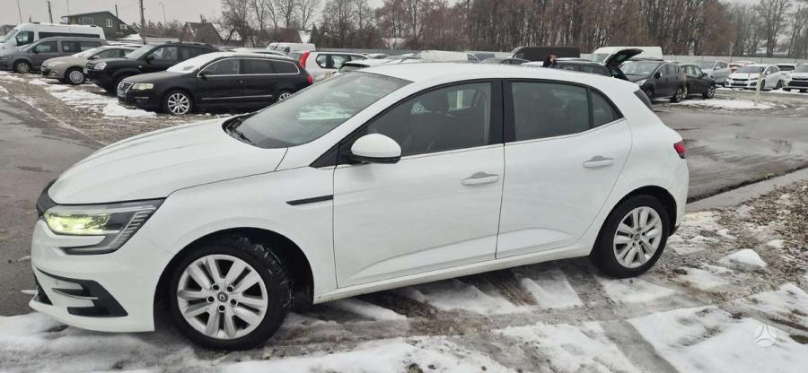 White Renault Megane 2021 in Taurage, with an engine capacity of 1.46 L and mileage of 241 thousand km for 6800 €, photo 8 on AUTOMOTO.COM.LV