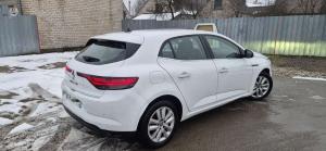 White Renault Megane 2021 in Taurage, with an engine capacity of 1.46 L and mileage of 241 thousand km for 6800 €, photo 13 on AUTOMOTO.COM.LV
