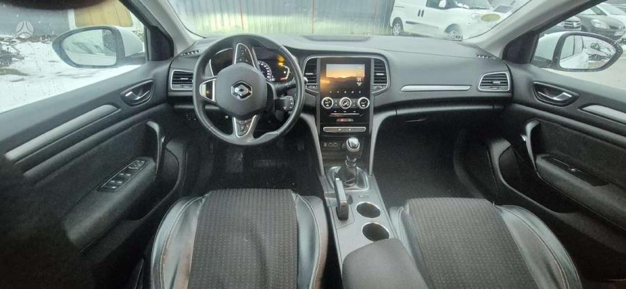 White Renault Megane 2021 in Taurage, with an engine capacity of 1.46 L and mileage of 241 thousand km for 6800 €, photo 22 on AUTOMOTO.COM.LV