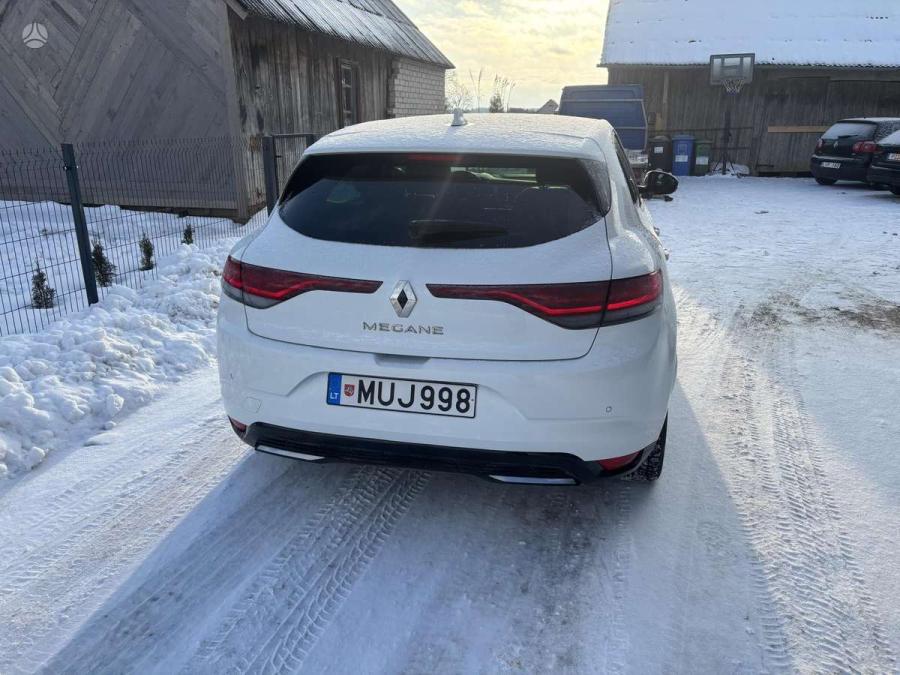 White Renault Megane 2021 in Jurbarkas, with an engine capacity of 1.46 L and mileage of 49 thousand km for 10300 €, photo 4 on AUTOMOTO.COM.LV
