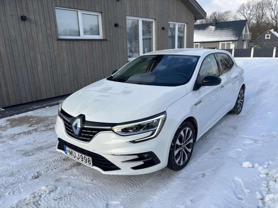 White Renault Megane 2021 in Jurbarkas, with an engine capacity of 1.46 L and mileage of 49 thousand km for 10300 €, photo 5 on AUTOMOTO.COM.LV