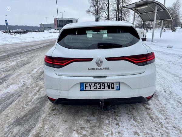 White Renault Megane 2021 in Taurage, with an engine capacity of 1.46 L and mileage of 249 thousand km for 7300 €, photo 8 on AUTOMOTO.COM.LV