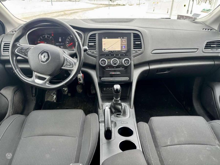 White Renault Megane 2021 in Taurage, with an engine capacity of 1.46 L and mileage of 249 thousand km for 7300 €, photo 9 on AUTOMOTO.COM.LV
