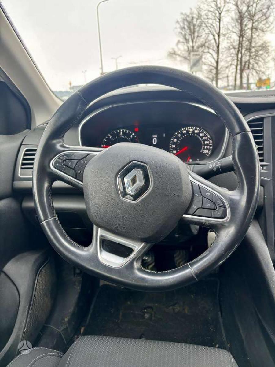 White Renault Megane 2021 in Taurage, with an engine capacity of 1.46 L and mileage of 249 thousand km for 7300 €, photo 14 on AUTOMOTO.COM.LV