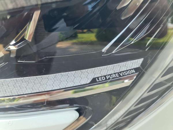 Balts Renault Megane 2021 Tauragė, ar dzinēja tilpumu 1.50 L un nobraukumu 330 tūkst. km par 6200 €, foto 3 vietnē AUTOMOTO.COM.LV