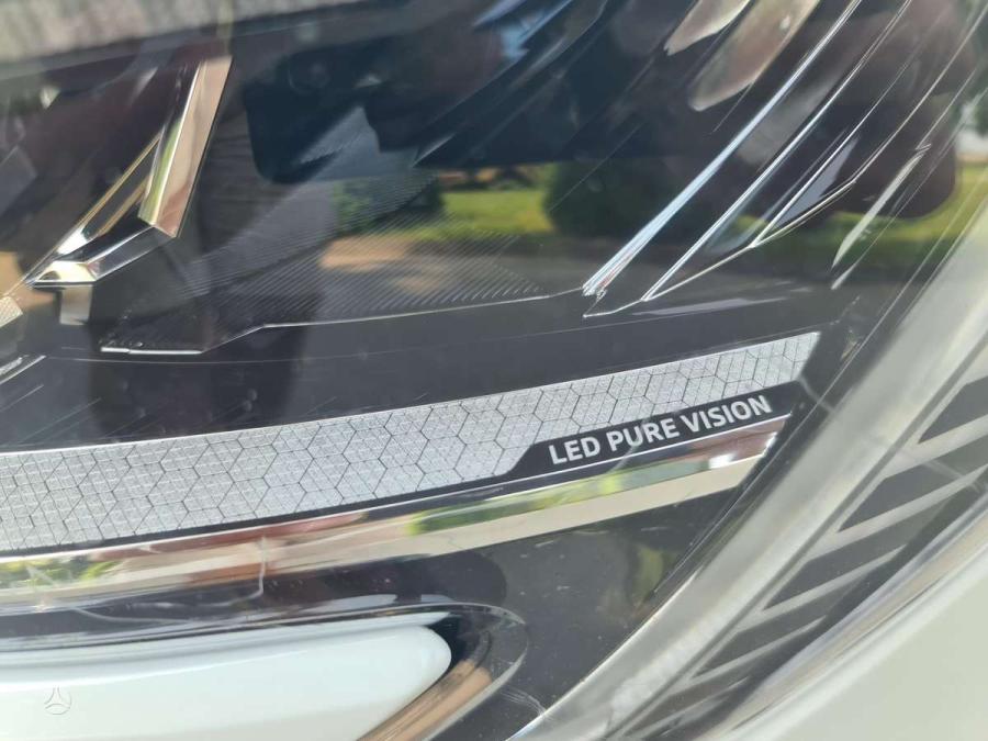 Balts Renault Megane 2021 Tauragė, ar dzinēja tilpumu 1.50 L un nobraukumu 330 tūkst. km par 6200 €, foto 4 vietnē AUTOMOTO.COM.LV