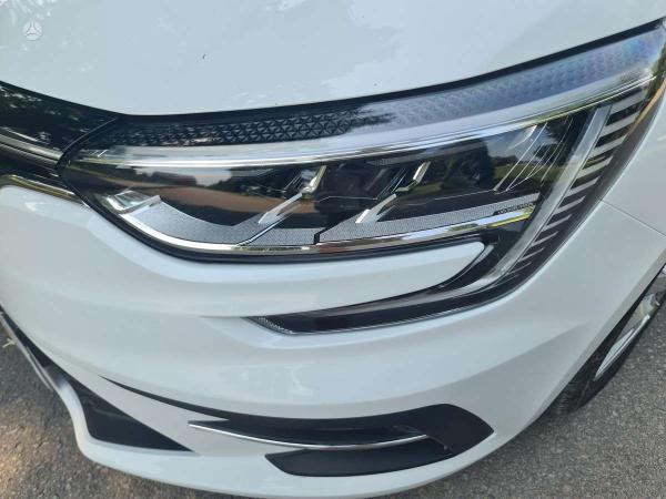 Balts Renault Megane 2021 Tauragė, ar dzinēja tilpumu 1.50 L un nobraukumu 330 tūkst. km par 6200 €, foto 4 vietnē AUTOMOTO.COM.LV