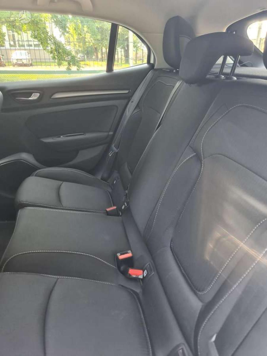 Balts Renault Megane 2021 Tauragė, ar dzinēja tilpumu 1.50 L un nobraukumu 330 tūkst. km par 6200 €, foto 8 vietnē AUTOMOTO.COM.LV