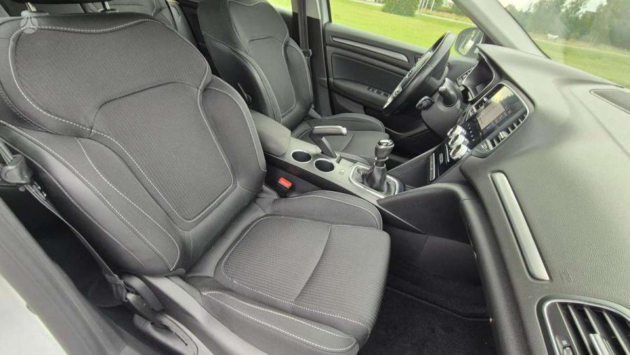 Balts Renault Megane 2021 Tauragė, ar dzinēja tilpumu 1.46 L un nobraukumu 271 tūkst. km par 5700 €, foto 18 vietnē AUTOMOTO.COM.LV