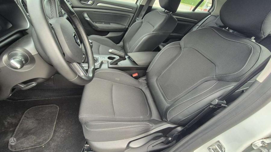Balts Renault Megane 2021 Tauragė, ar dzinēja tilpumu 1.46 L un nobraukumu 271 tūkst. km par 5700 €, foto 23 vietnē AUTOMOTO.COM.LV