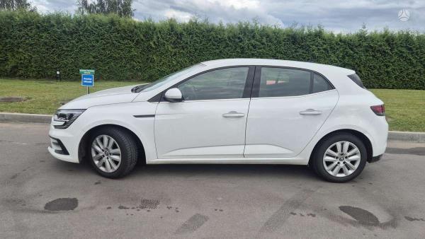 White Renault Megane 2021 in Taurage, with an engine capacity of 1.46 L and mileage of 211 thousand km for 5800 €, photo 3 on AUTOMOTO.COM.LV