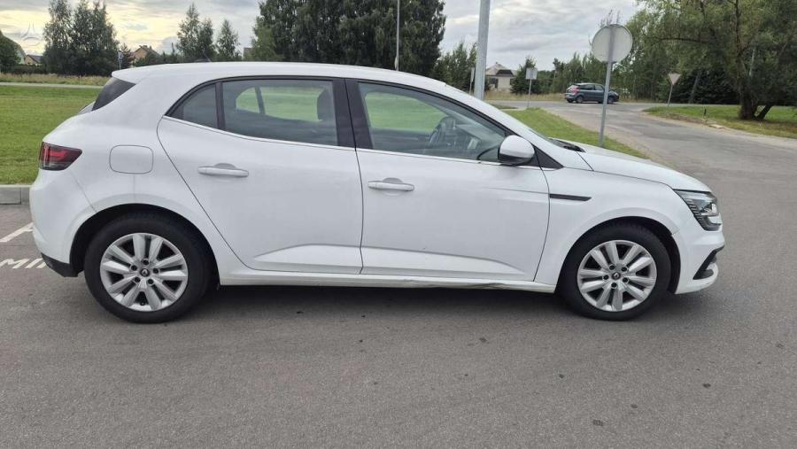 Balts Renault Megane 2021 Tauragė, ar dzinēja tilpumu 1.46 L un nobraukumu 211 tūkst. km par 5800 €, foto 11 vietnē AUTOMOTO.COM.LV